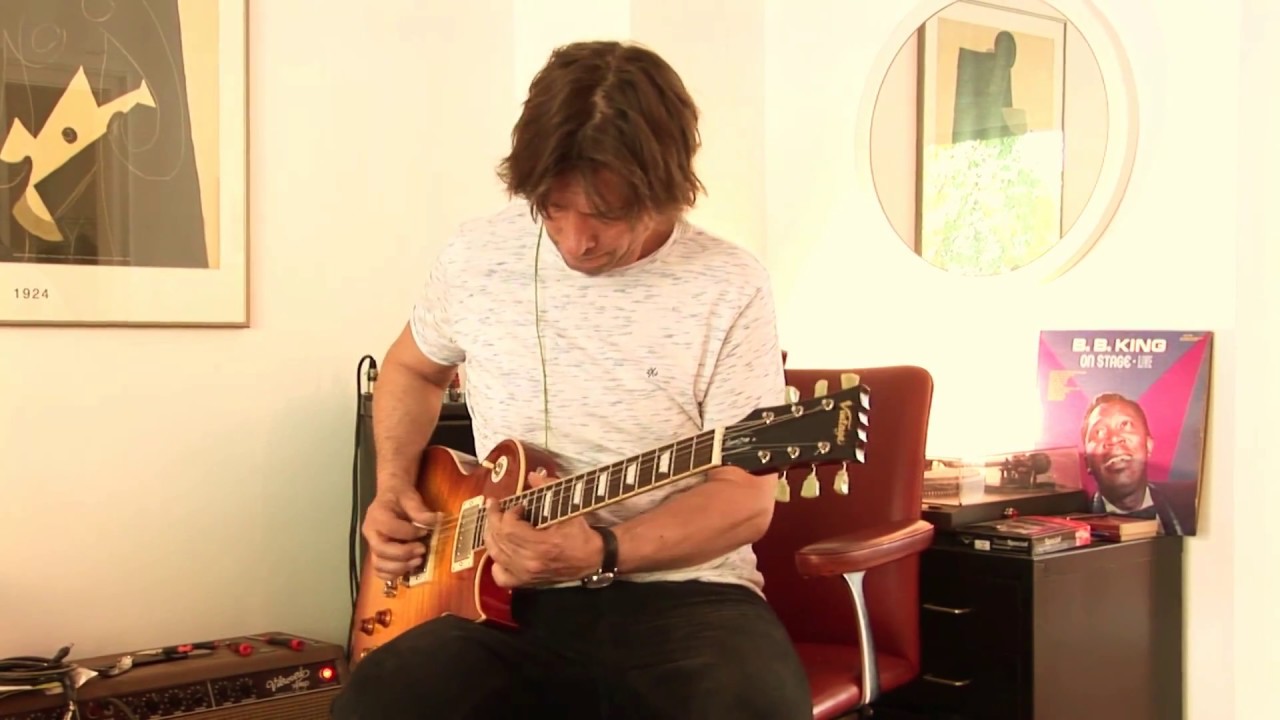 Vintage Peter Green Model V 100 PGM - YouTube