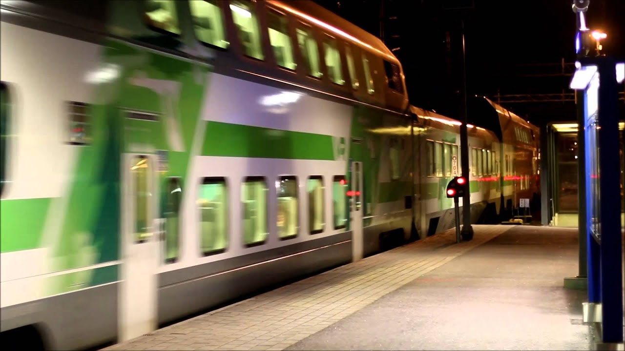 InterCity 78 Sr1 vedolla saapuu Lahteen. Hinauksessa mukana Edo ...