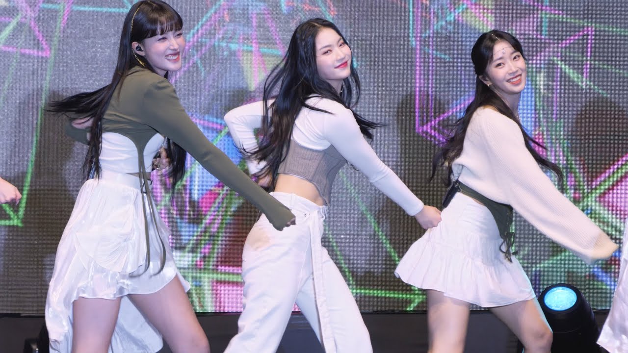 221005 아이사 ISA 스테이씨 STAYC 'ASAP' 4K 60P 직캠 @계양구민의 날 가을음악회 by DaftTaengk ...