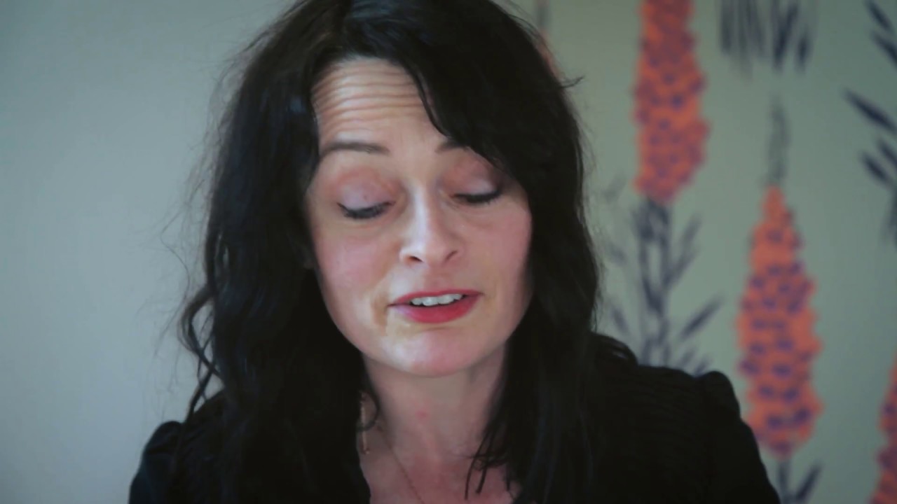 Jess Kidd reading from Himself - YouTube