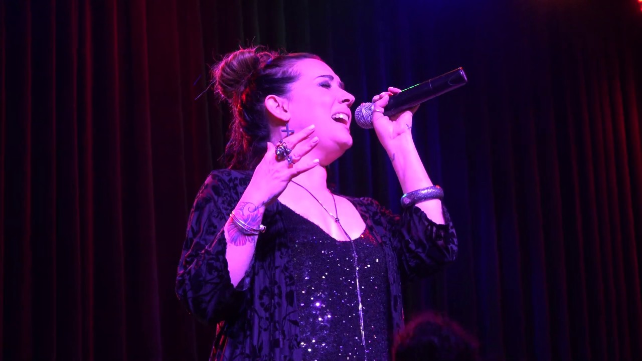 Showtime Allstars ft. Stephanie Calvert - Last Dance - Las Vegas - YouTube