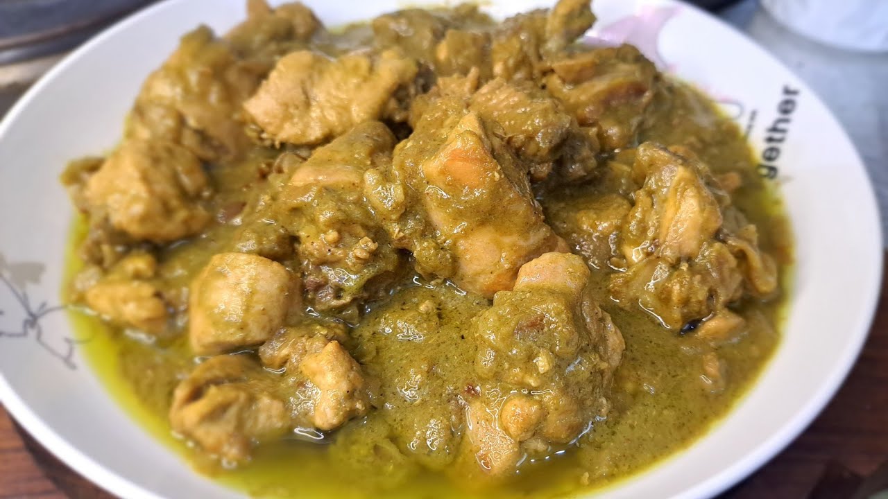 Green Chicken Curry Recipe/Simple Green Chicken Recipe By Cooking With ...