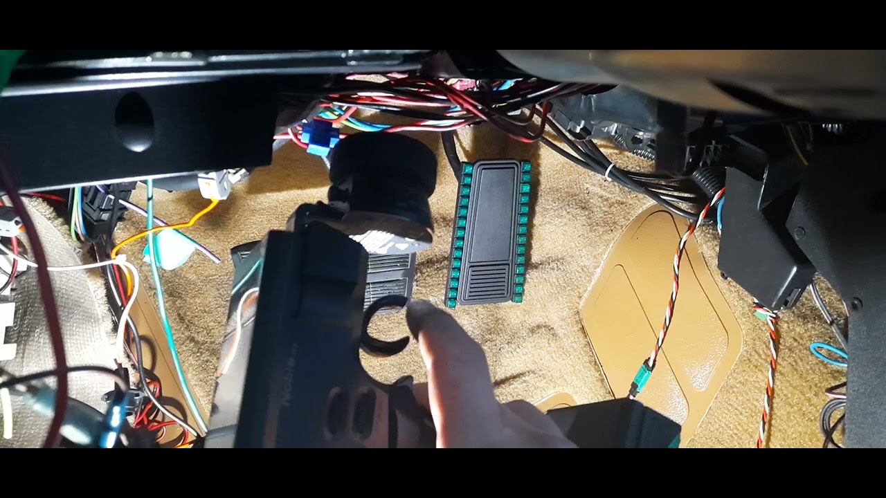 RC KITT Replica v2 - part 9 - rc throttle pedal short test - YouTube