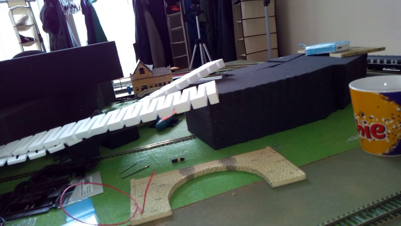Lockdown Junction, My 2nd Train-set Part 42 How to Build a Model ...
