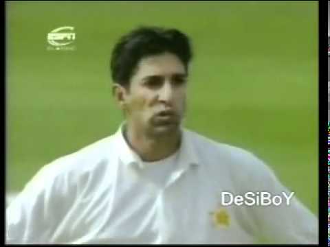 Wasim Akram Angry - Plumb LBW not given.flv