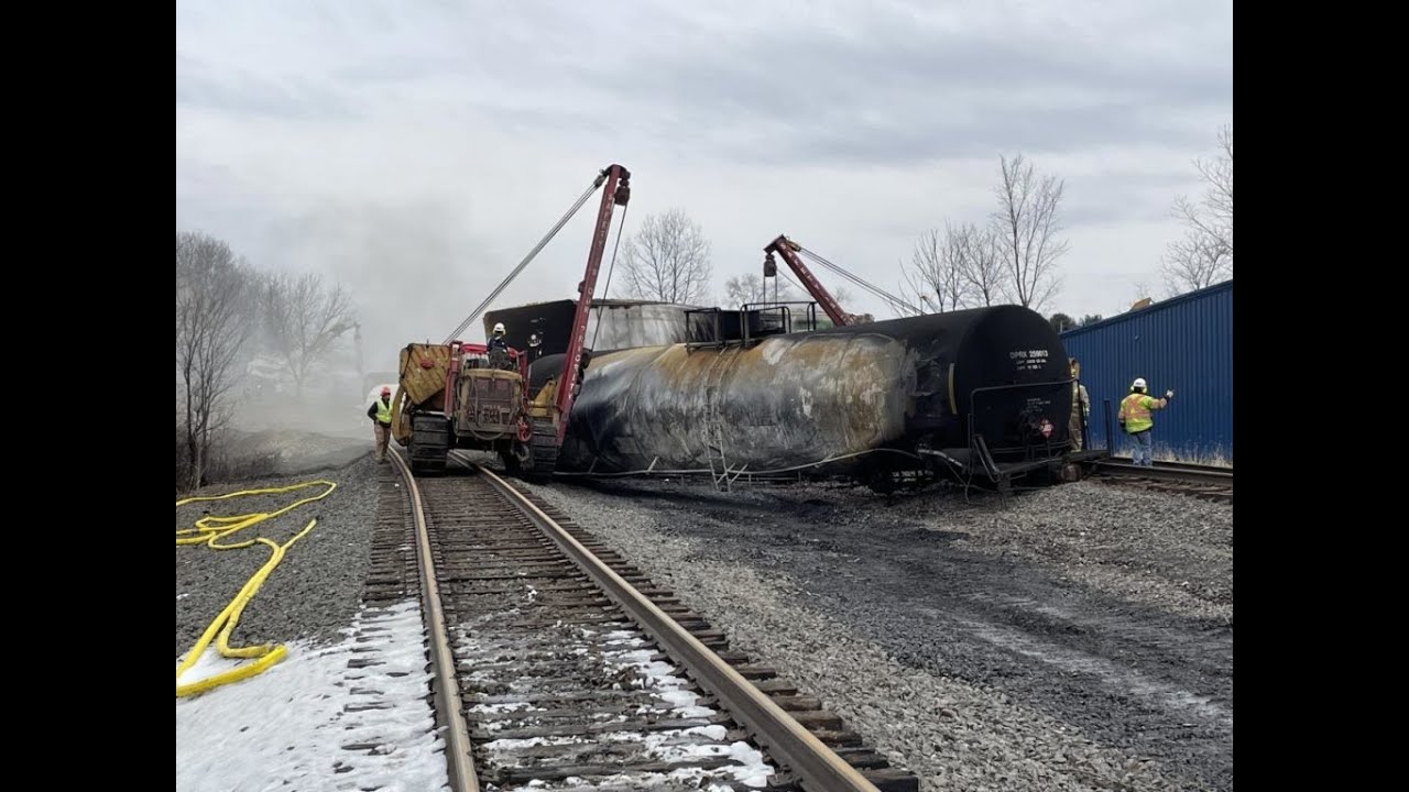 How U.S. Ordered Norfolk Southern to Clean Up ‘Mess’ from Ohio Train ...