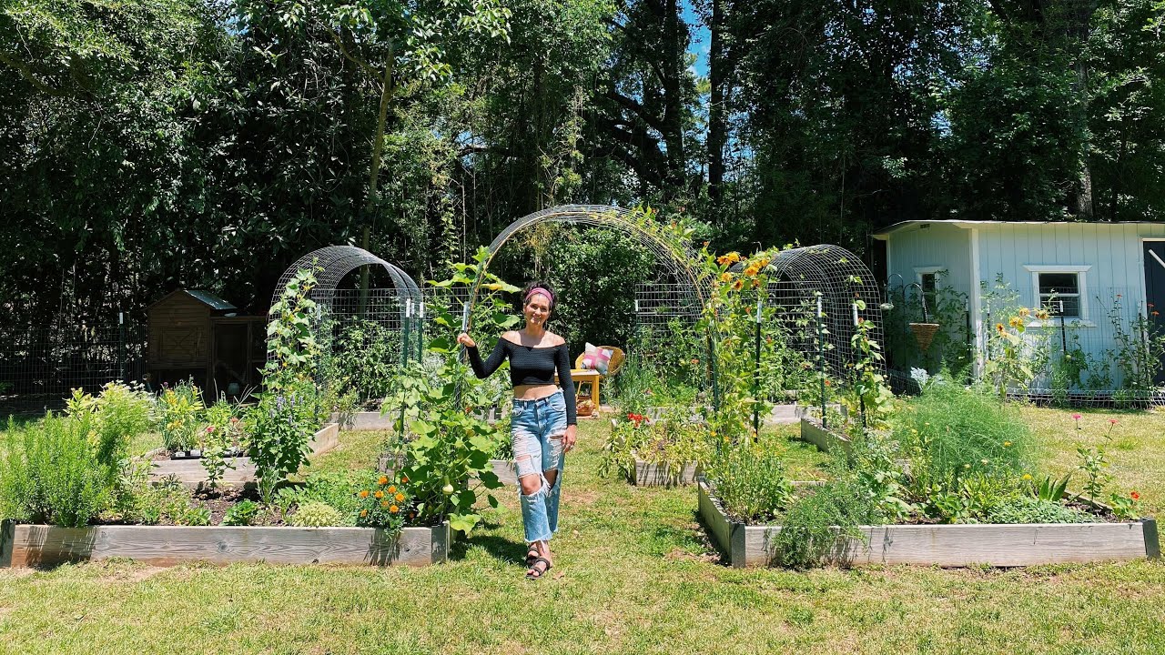 Spring Garden Tour: 4| North Florida Gardening - YouTube