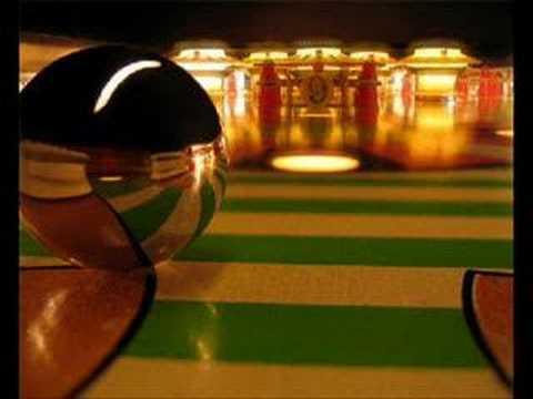 Pinball Wizard-Elton John - YouTube