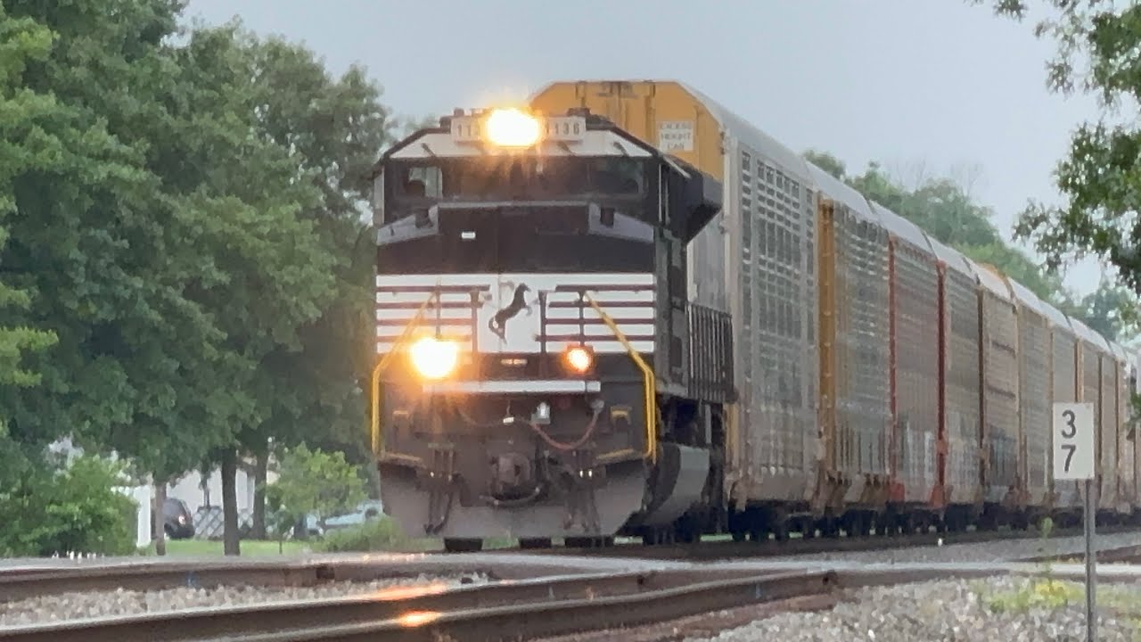 NS 1136 SD70ACE leads NS 18N through Manville NJ 7/25/2024 - YouTube