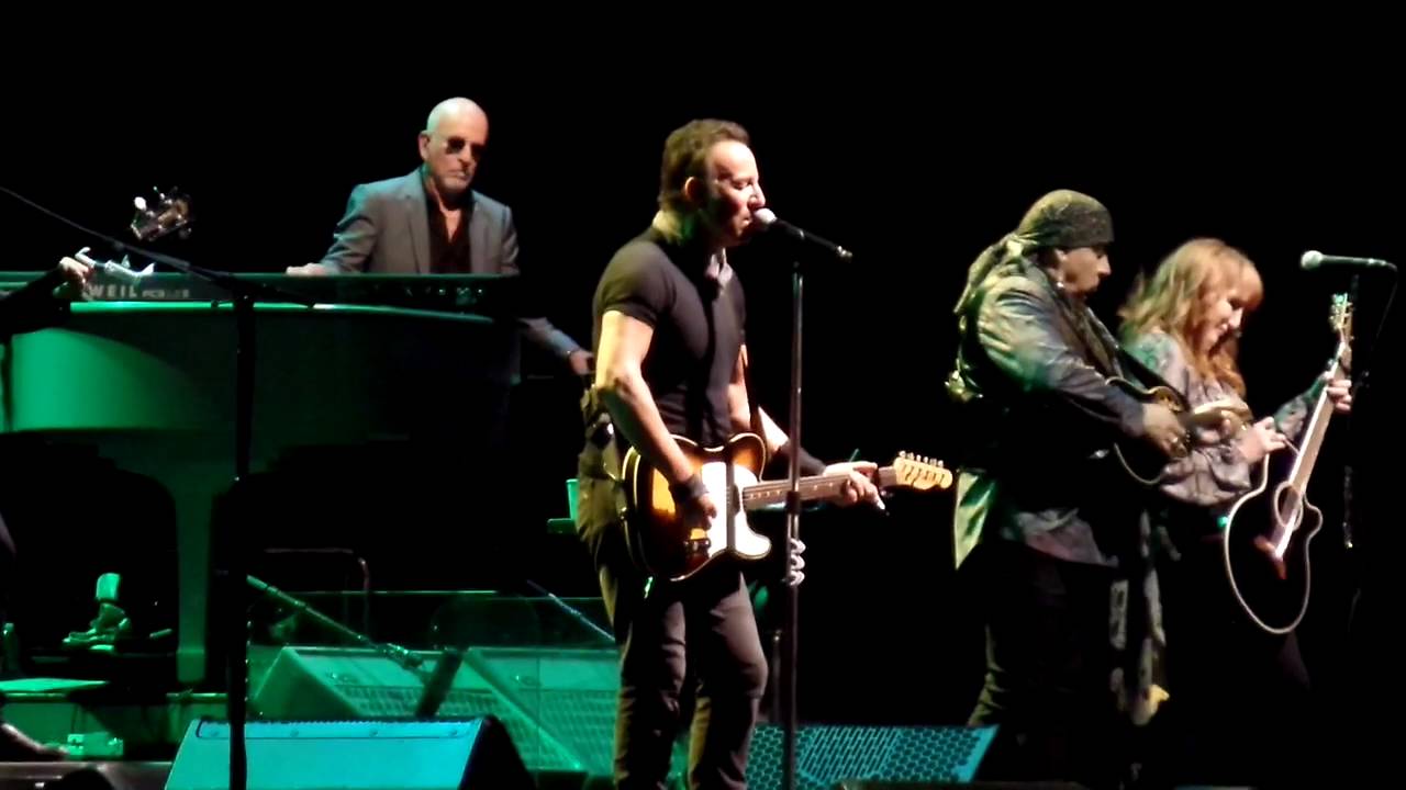 Bruce Springsteen - Atlantic City - MetLife New Jersey August 30, 2016 ...