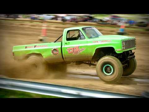 MUD RACING TRUCKS WIDE OPEN THROTTLE in VIRGINIA