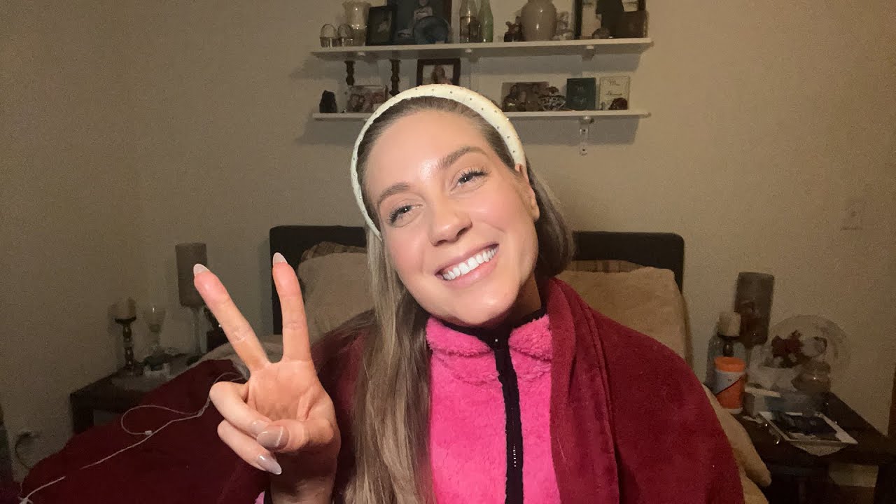 Samantha R Olmsted is live! - YouTube