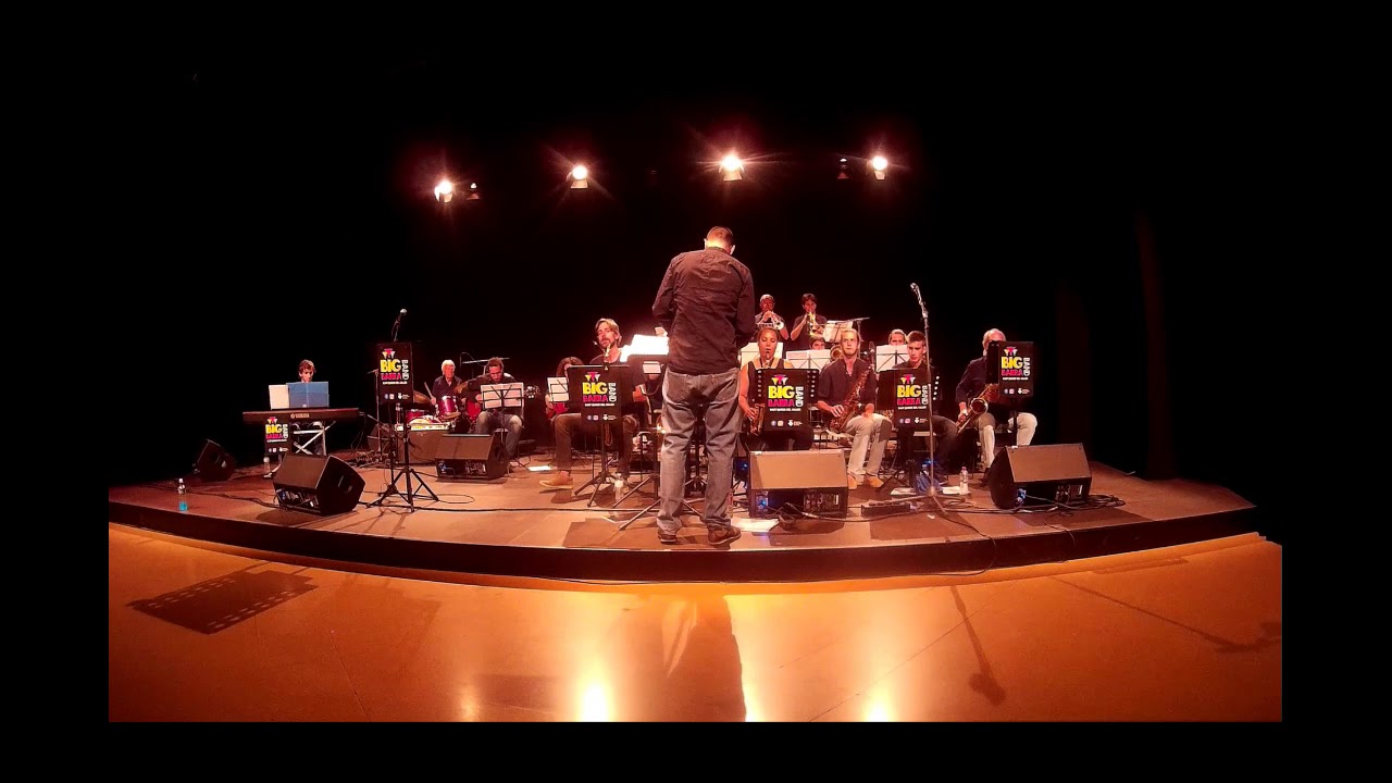 Presentació de la Big Barra Band - YouTube
