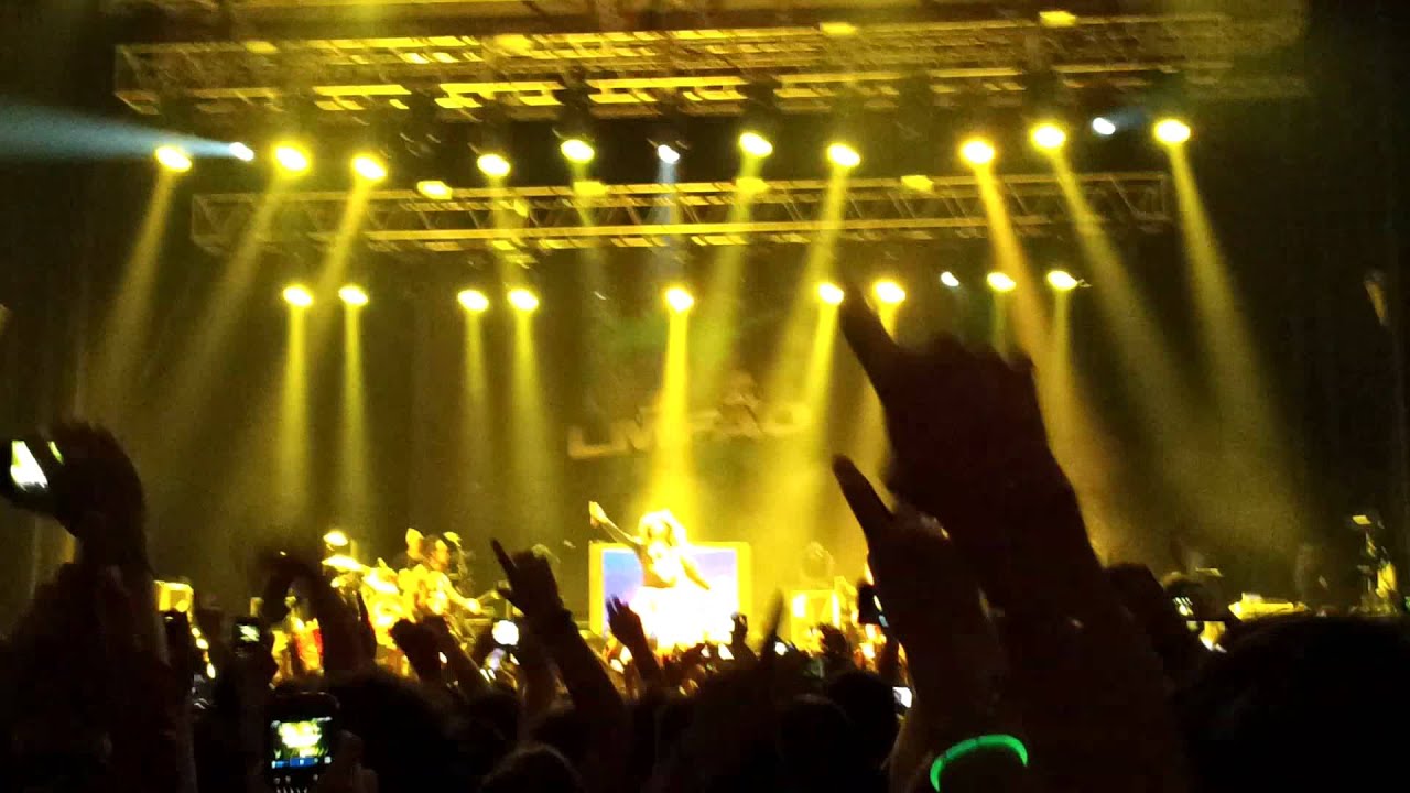 Sexy and I know it; LMFAO - YouTube