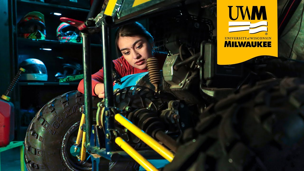 Why This Engineering Major Chose UW-Milwaukee - YouTube