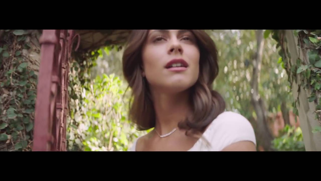 Tini - Born to shine (Clip officielle) - YouTube