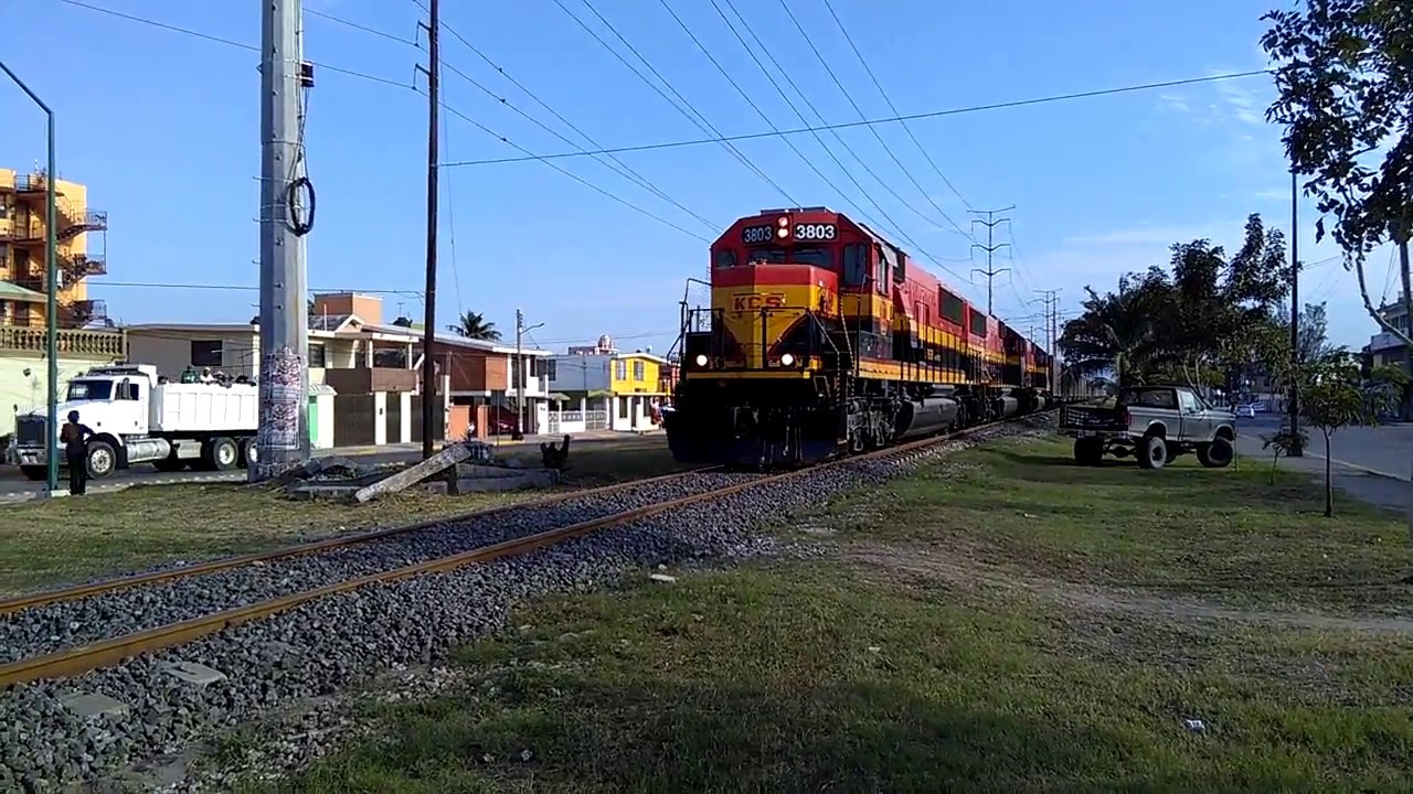 IDCALT KCSM 3803 3813 3830 EMD SD60 En Crucero Miramar #EMDPower - YouTube