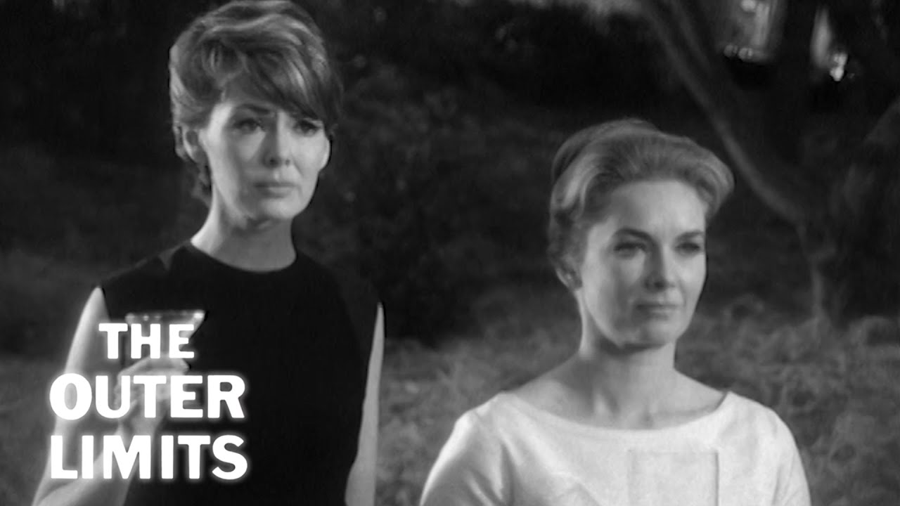 Friends Try To Escape Their Blackmailer | The Outer Limits - YouTube