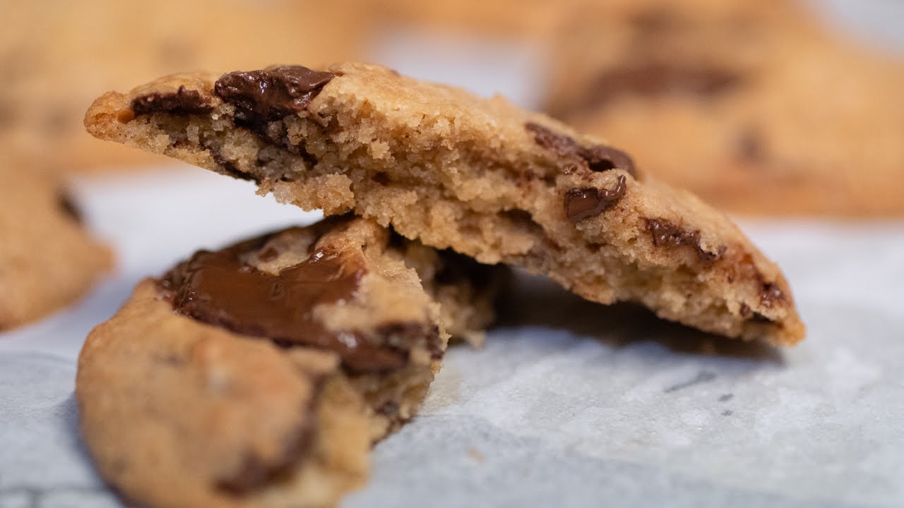Best ULTIMATE Gooey Chocolate Chip Cookies | Easy Chocolate Chip ...