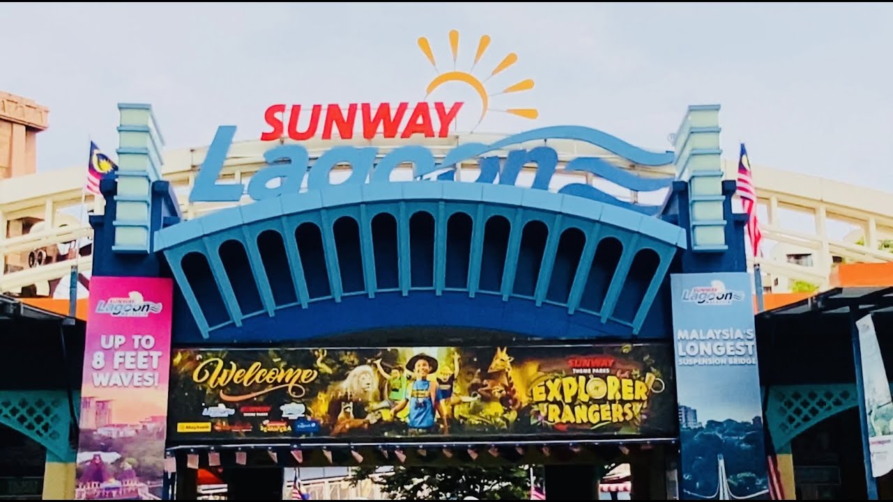 [4K Walk] Sunway Lagoon (Malaysia) - YouTube