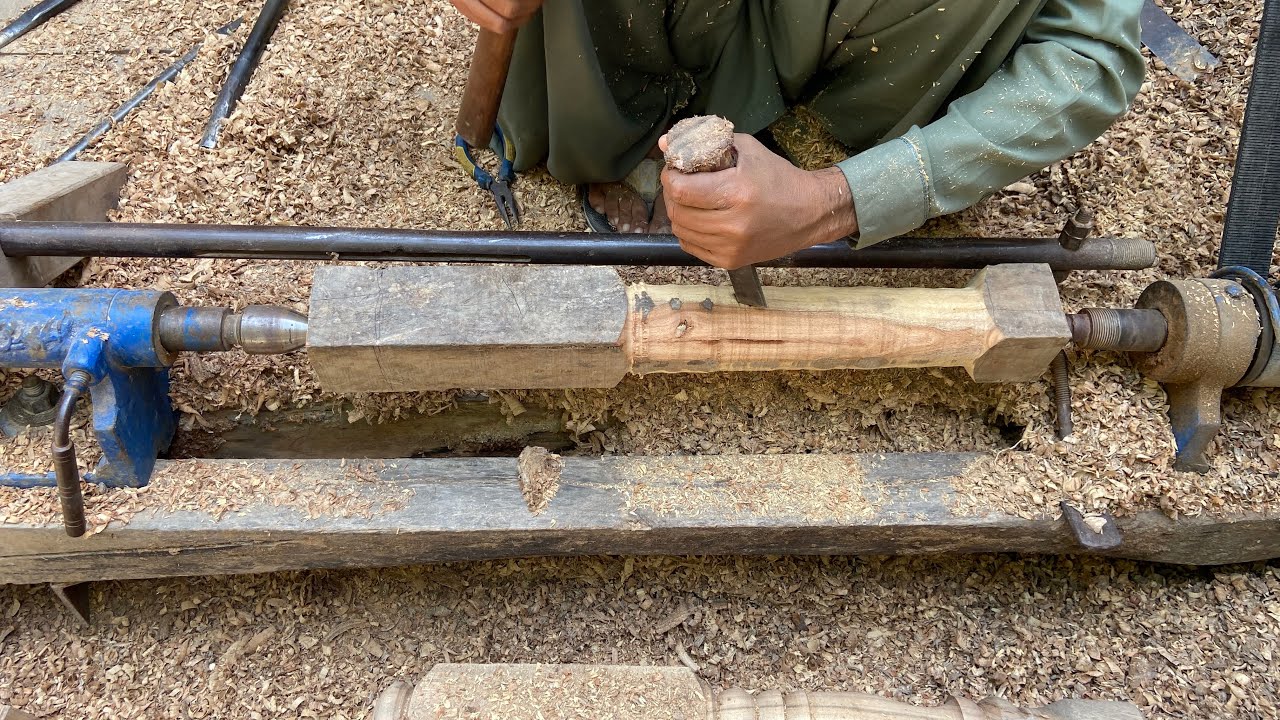Making wood design with turner Machine - YouTube