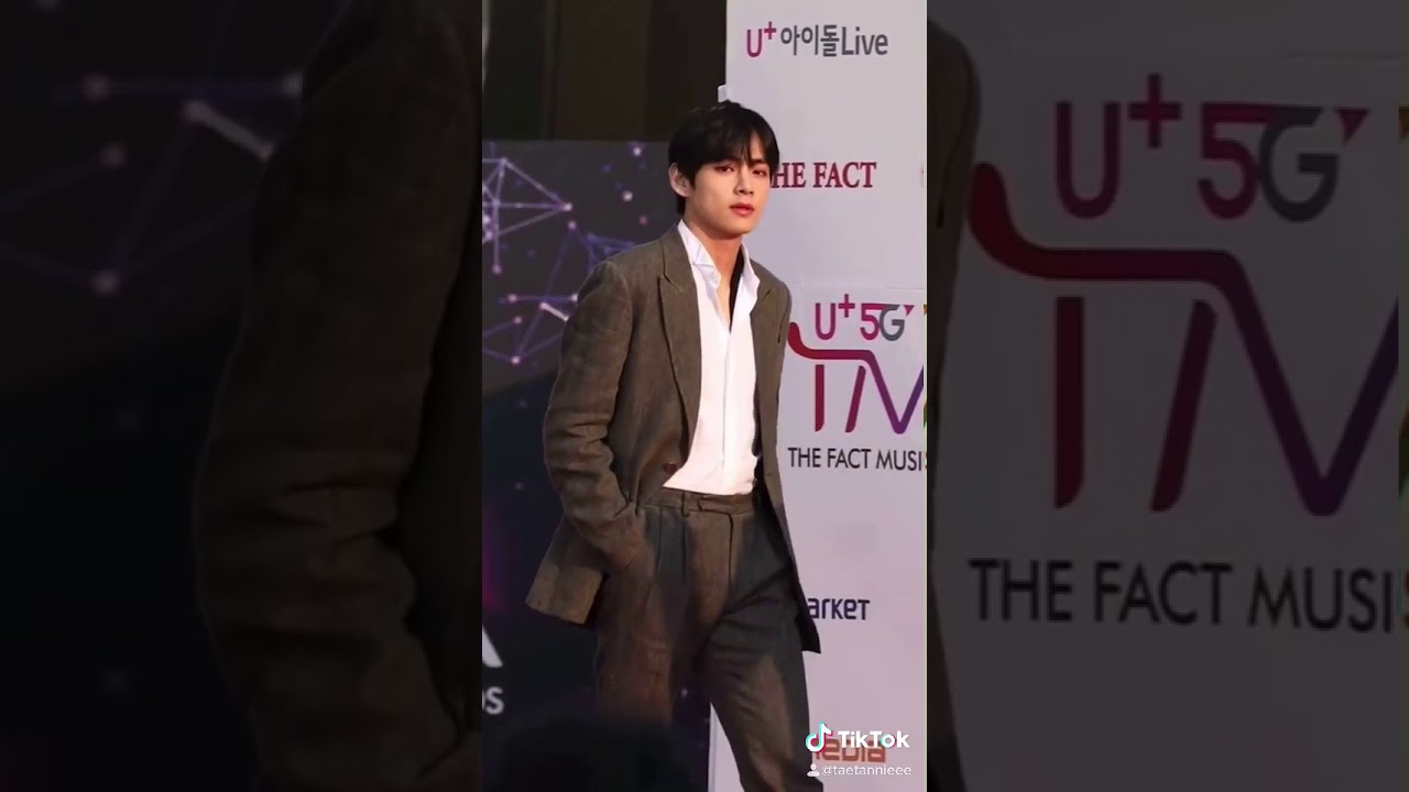 Bts v on stage - YouTube