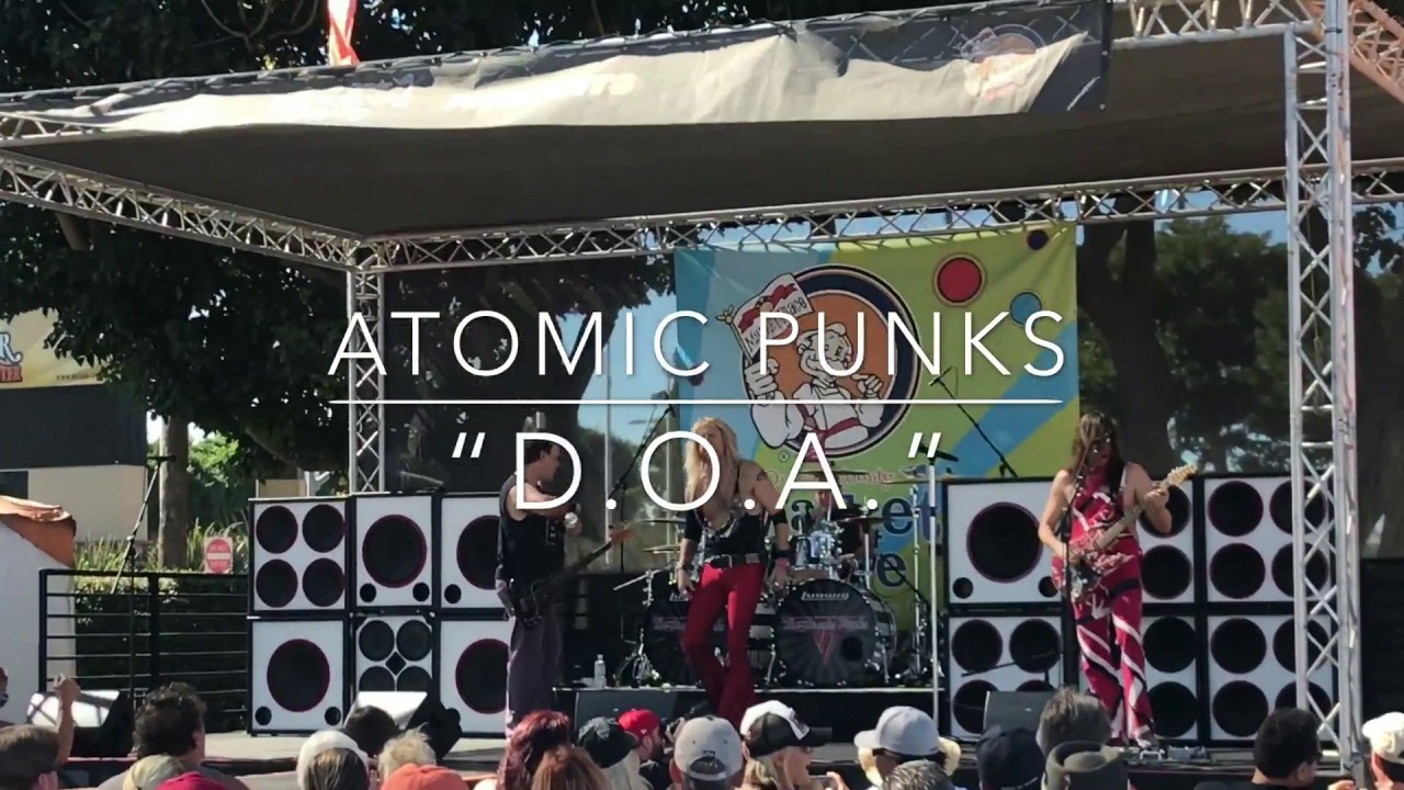 Van Halen, "D.O.A." live cover by the Atomic Punks - YouTube