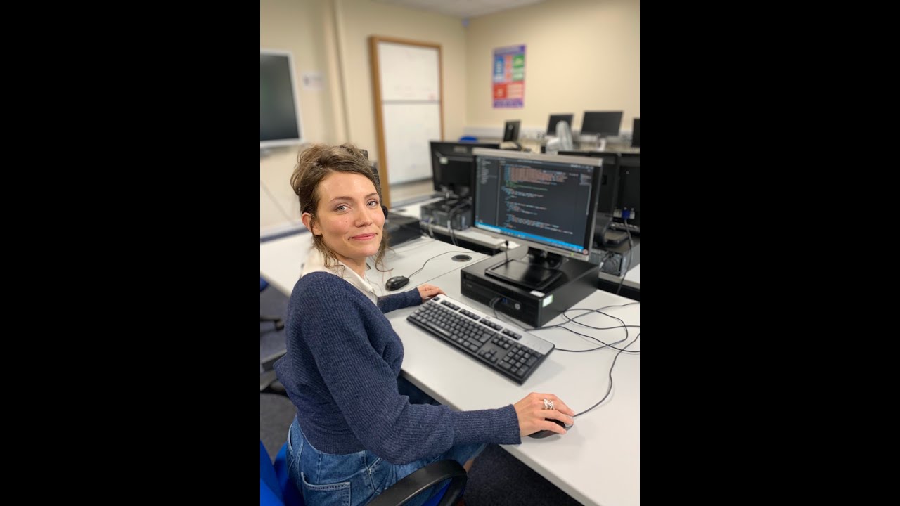 Roberta Bernet - HND Web Development - YouTube