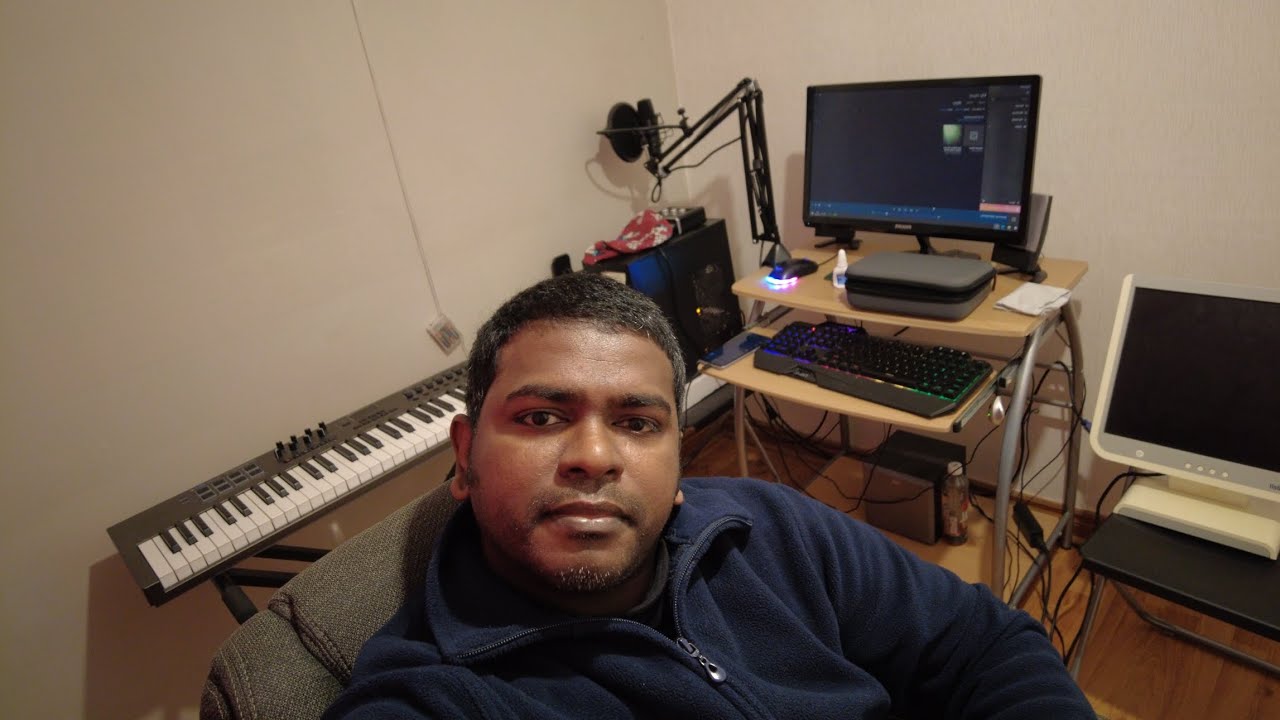 GUITAR SOLO ON KEYBOARD [Ft. CARLOS SANTANA] - YouTube