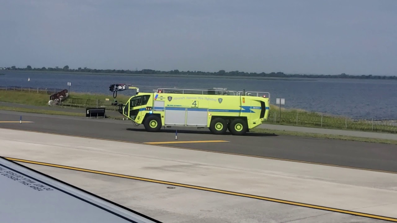 PAPD ARFF Escorting Airlier After Making An Emergency Landing At JFK ...