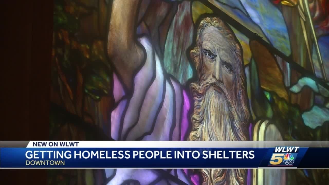 Volunteers help protect homeless people in cold weather - YouTube