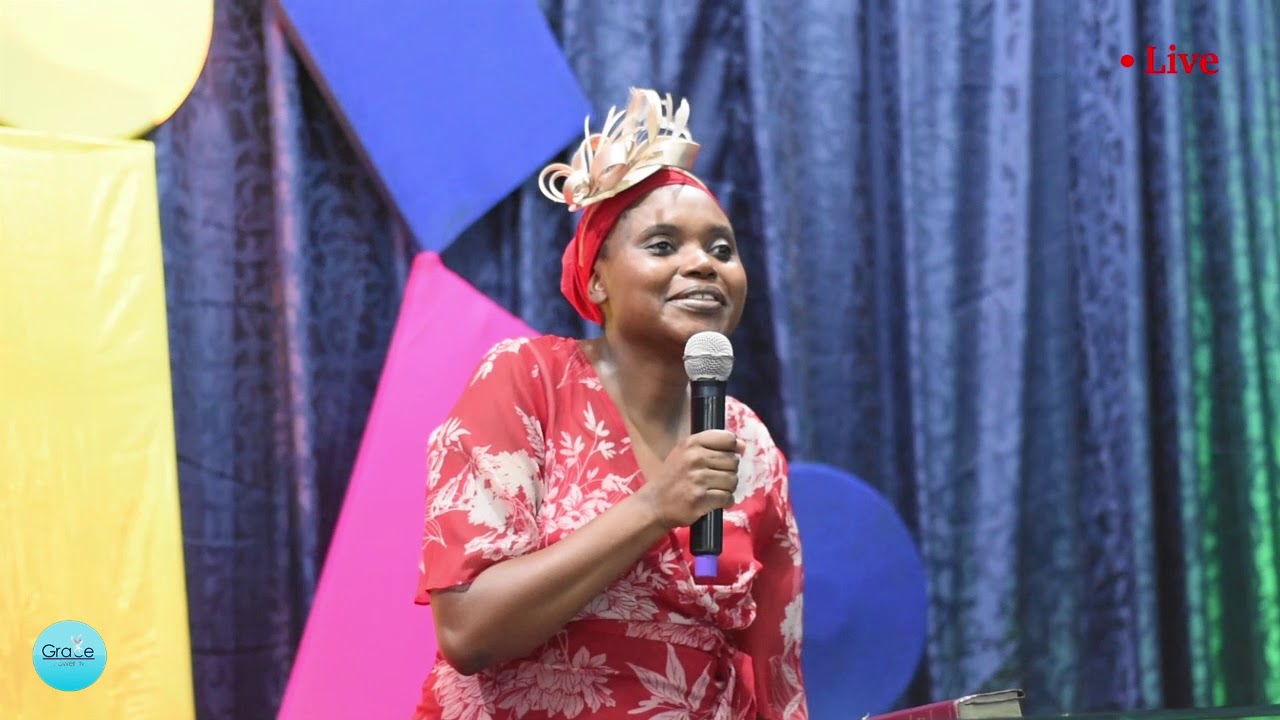 Apostle Cynthia preaching the good news of Jesus Christ - YouTube