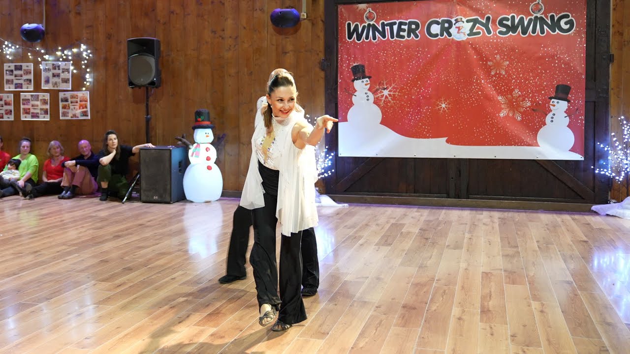 WINTER CRAZY SWING 11 - AMANDINE ET LIONEL GIANNONE - YouTube