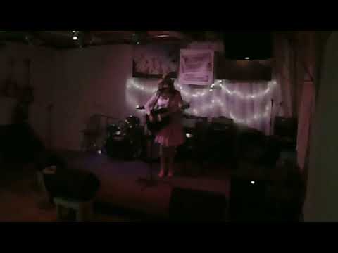 Open Mic 1/29/20: Debbie Dale - "Southern Oregon Country Tweaker Girl ...