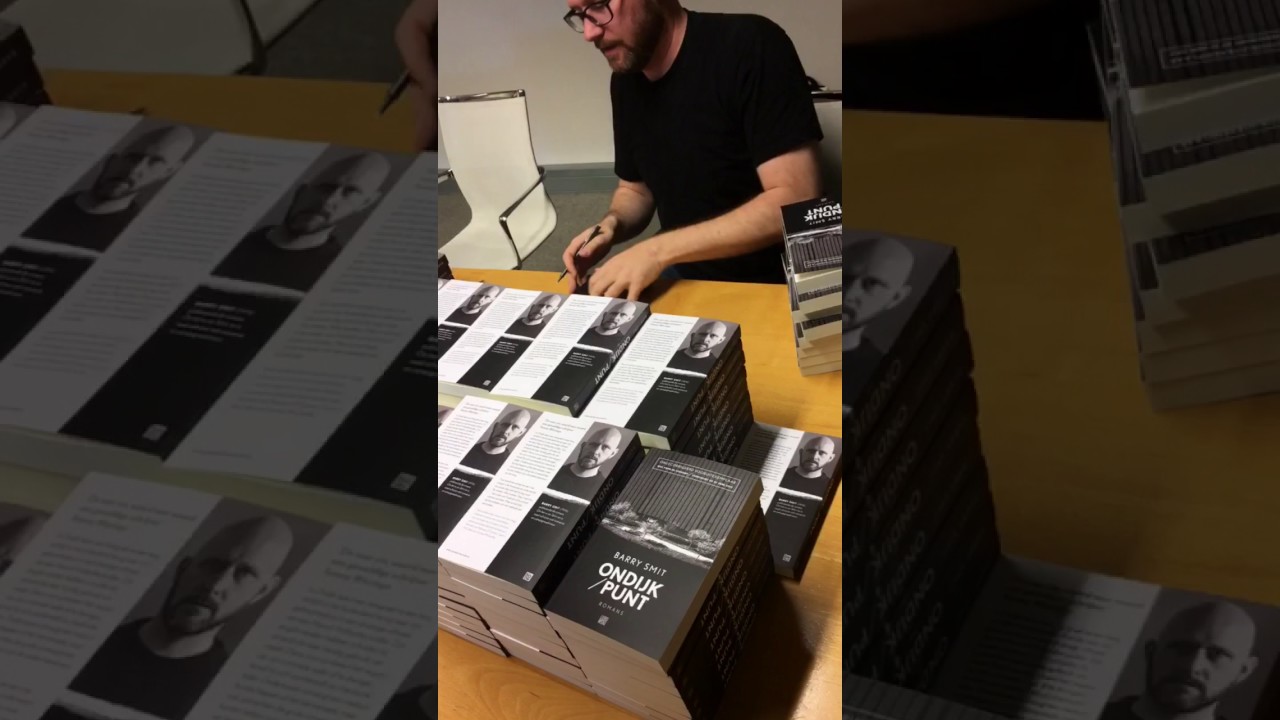 Barry Smit signeert 'Ondijk/Punt' - YouTube