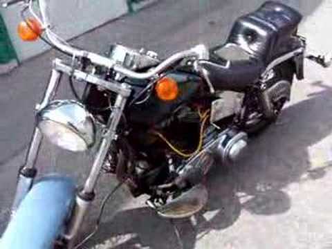 panhead 1951 running - YouTube