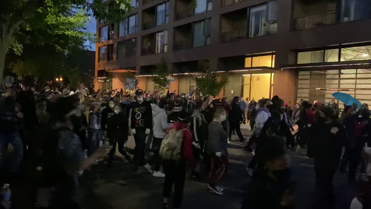 Seattle Protest- Monday Night 1 - YouTube