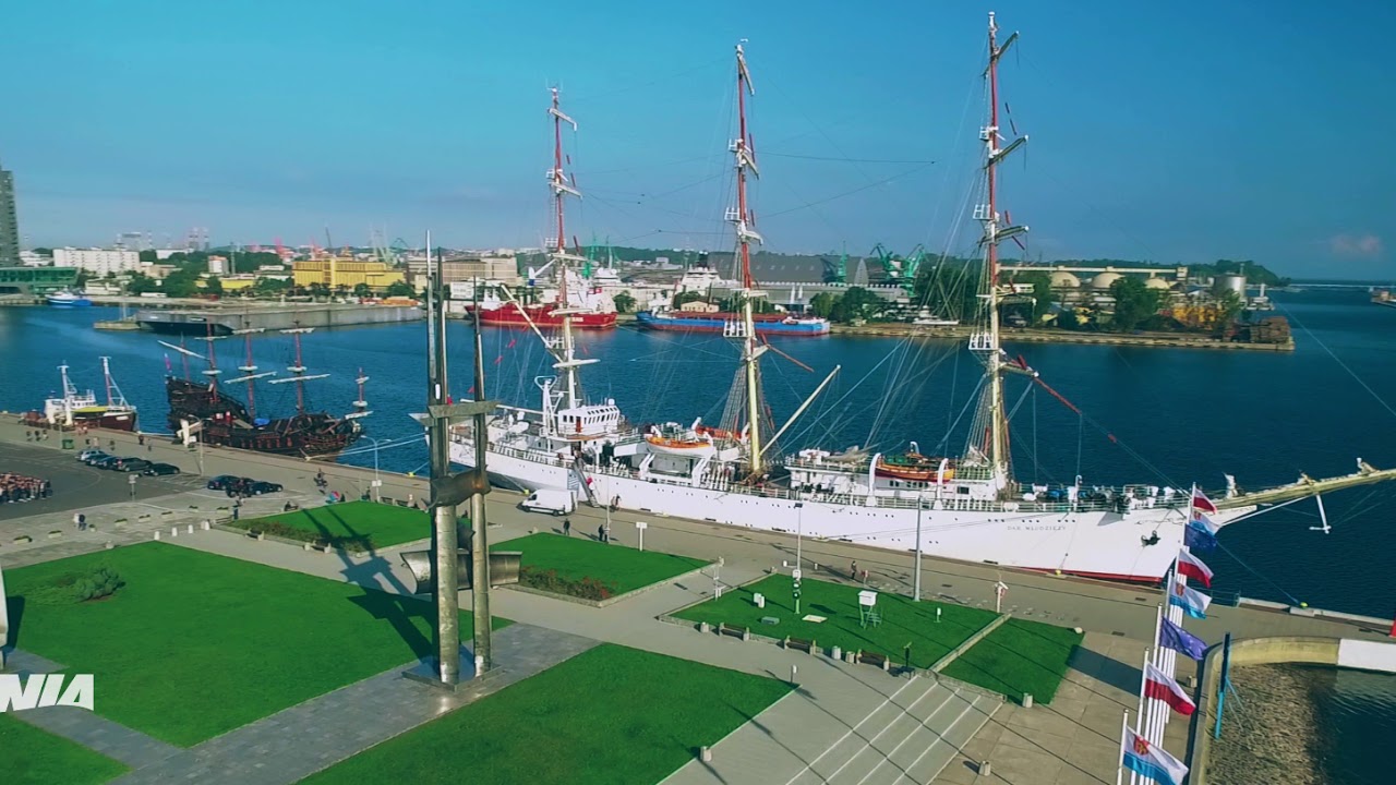Piotr Murawski (Dron Time) - Gdynia moje miasto - Drone Film Festival ...