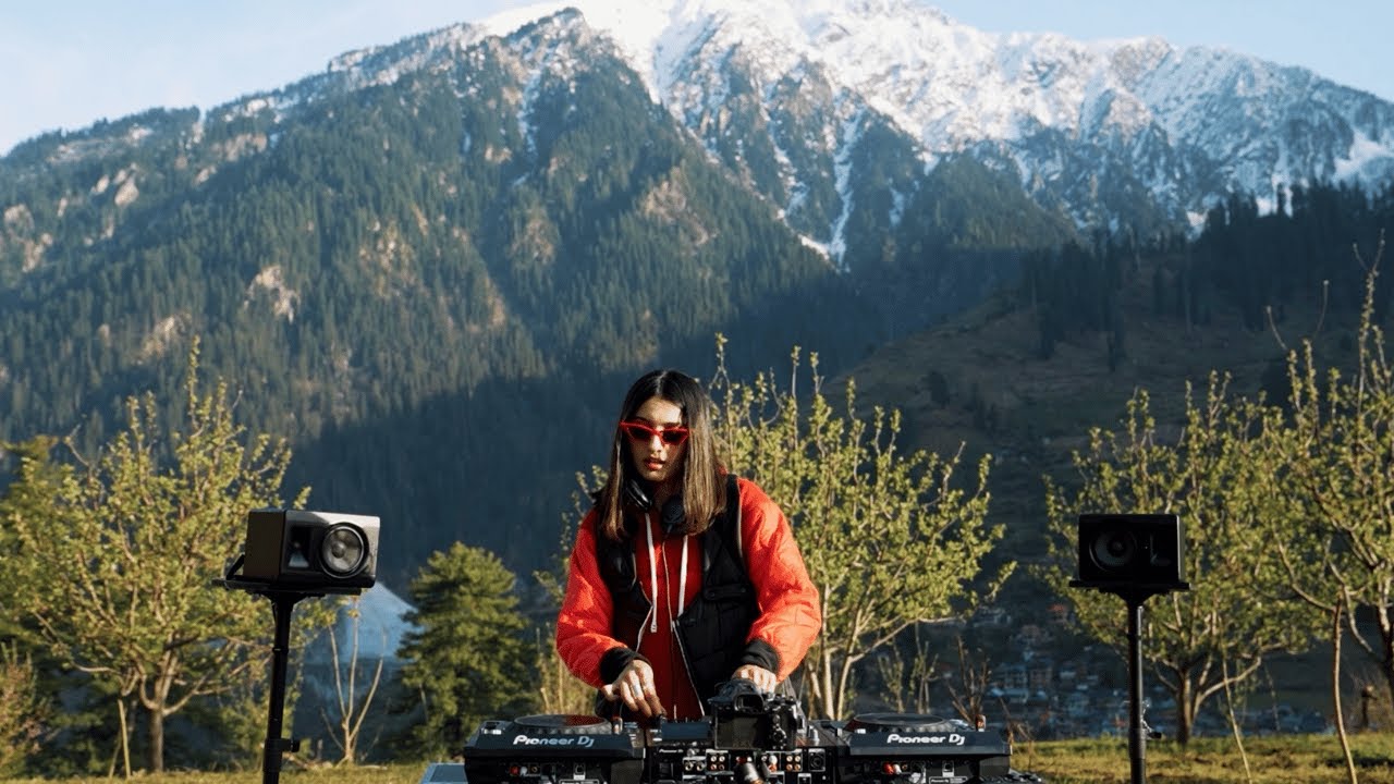 Nida DJ Set | Sunset in the Hills (House, Progressive and Cosmic House ...