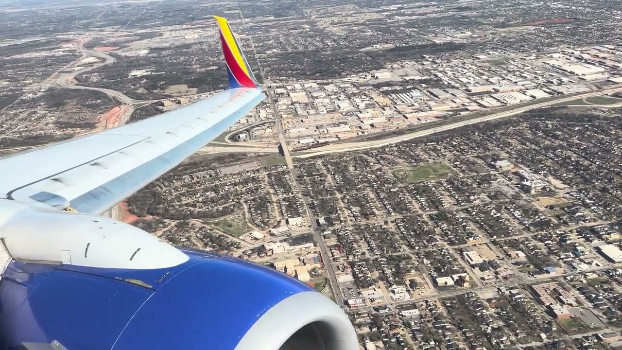 {4K} Wobbly & Windy Oklahoma Landing ~ Southwest Airlines ~ Boeing 737 ...