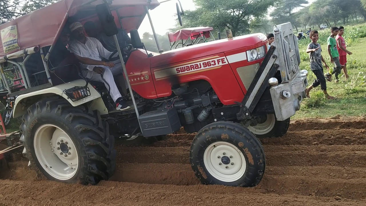 Swaraj 963 FE tractor best performance with 2 harrow in the field - YouTube
