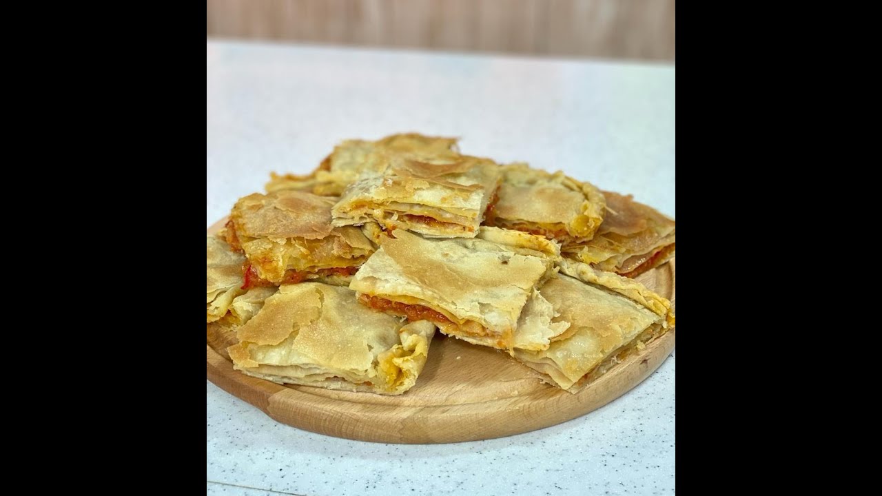 Shije Shtëpie - Lakror me qepë dhe domate, mënyrë e shpejtë dhe e ...