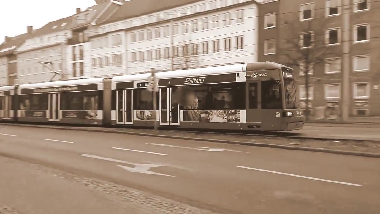 Straßenbahn der Linie 1 Richtung Huchting am Hauptbahnhof Bremen - YouTube