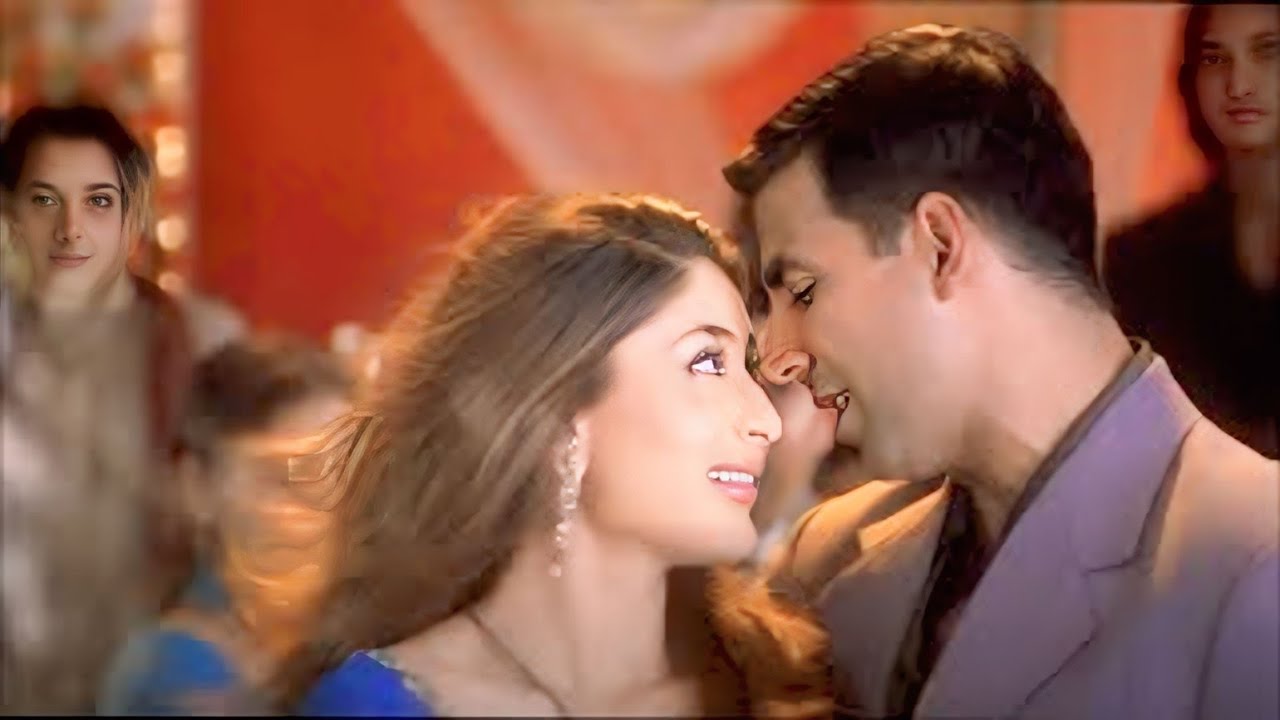 Masoom Chehra (Female) Full Song With Lyrics | Talaash | Akshay Kumar ...