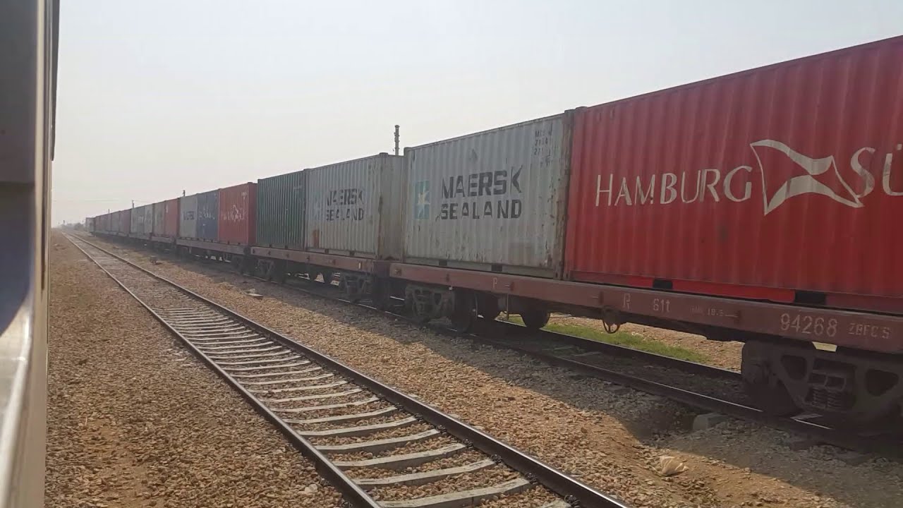 Green Line Express Meet With 11 UP Hazara Express & Container Train At ...