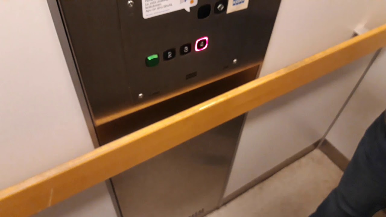 2000 KONE Roped Hydraulic Elevator @ Laivalinnankatu 20, Varkaus ...