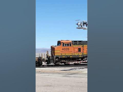 BNSF 8097 EB MP 691 NEEDLES SUB LUDLOW, CA 9-7-2023 #railfan #railfaning #railfanner - YouTube