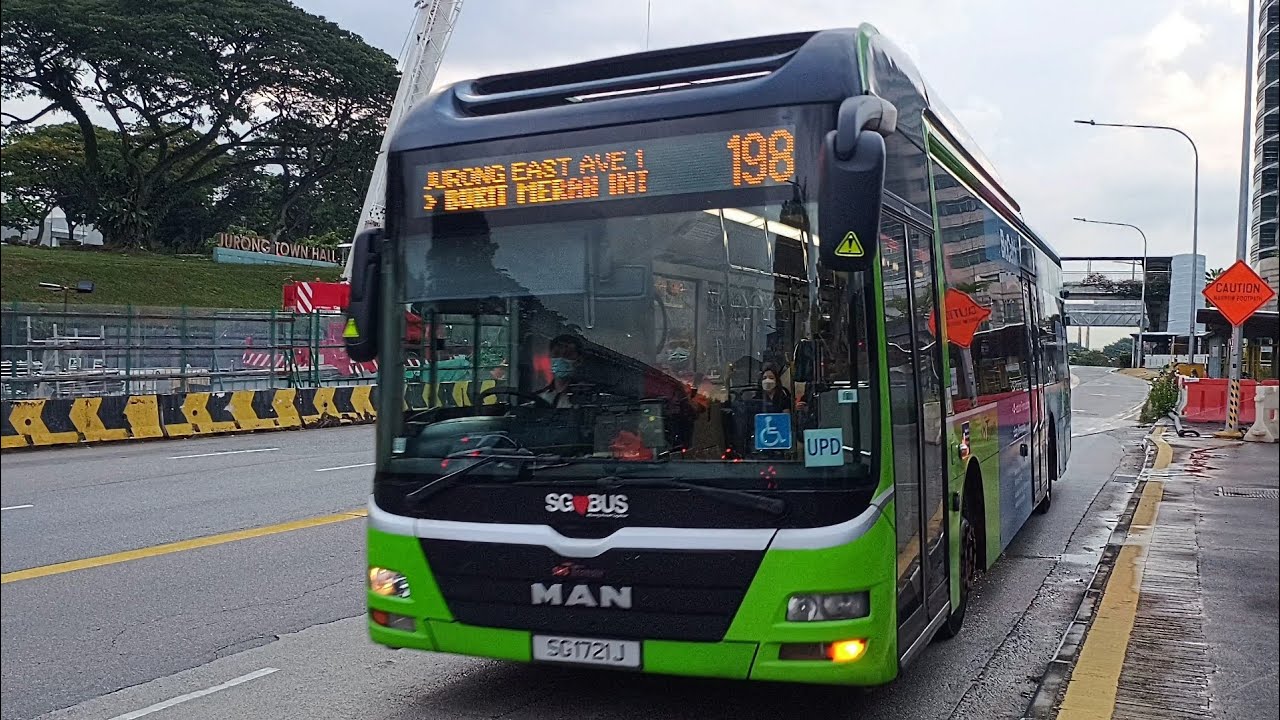 車外風景 東裕廊 (タウンホールにて) SG1721J 198 代走運行 MAN NL323F A22 Euro 5 Batch 3 ...