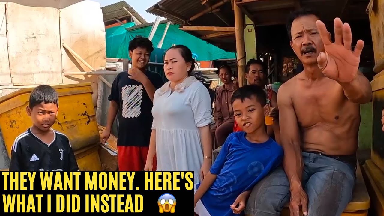 Slum People Ask For Money. Here's What I Did Instead 😱 - YouTube