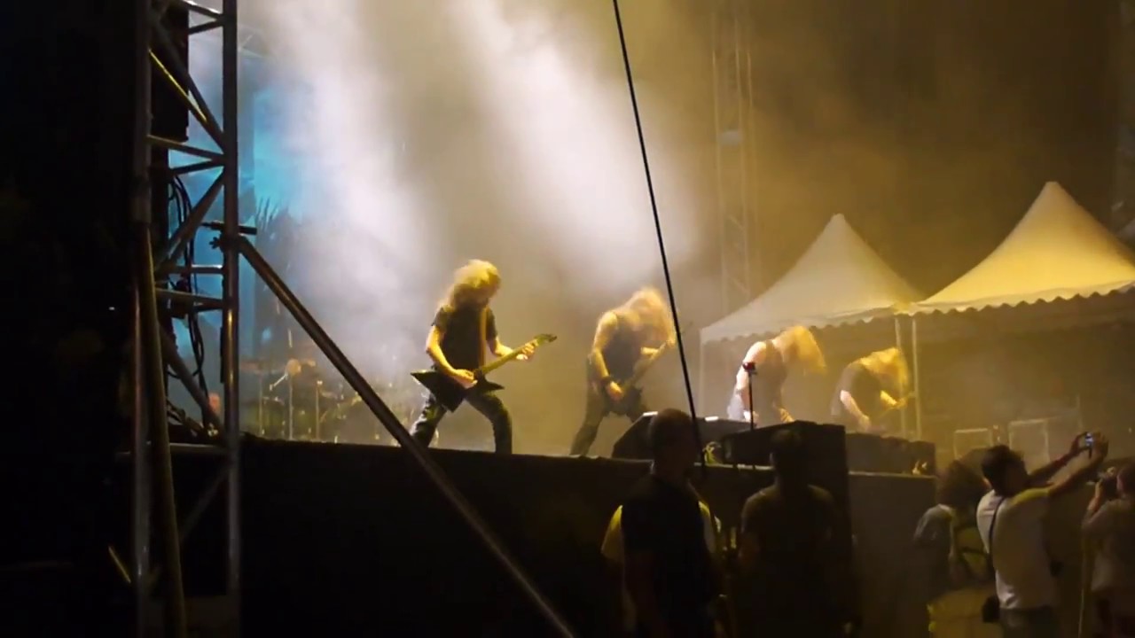 Amon Amarth - Father Of The Wolf (İstanbul 2014) - YouTube